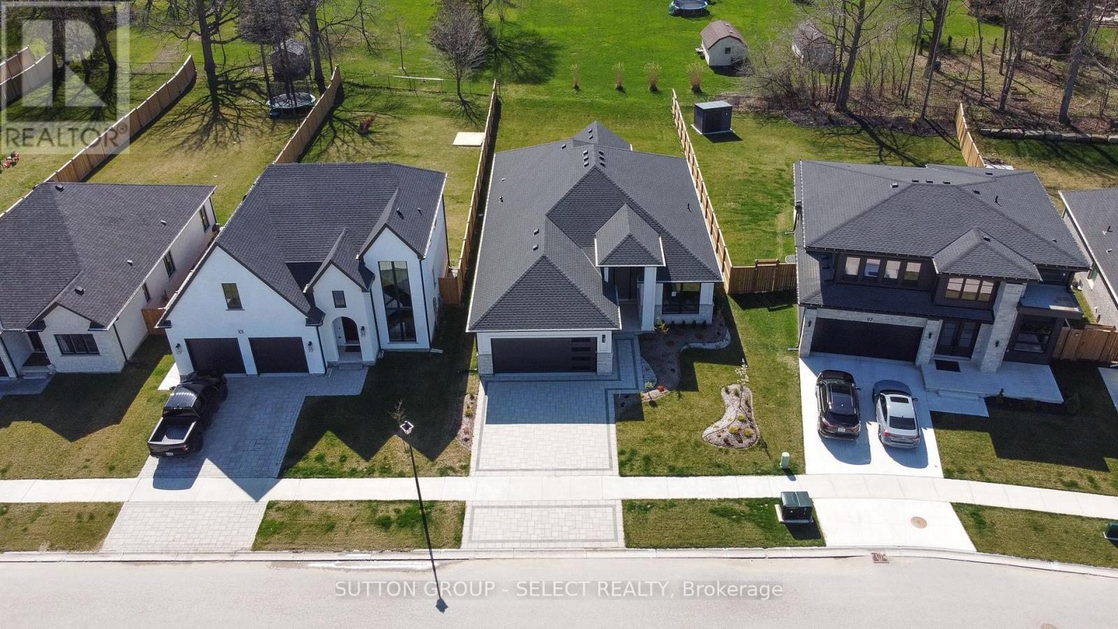 For sale: 99 OPTIMIST DRIVE, Southwold (Talbotville), Ontario N5P0G4 ...