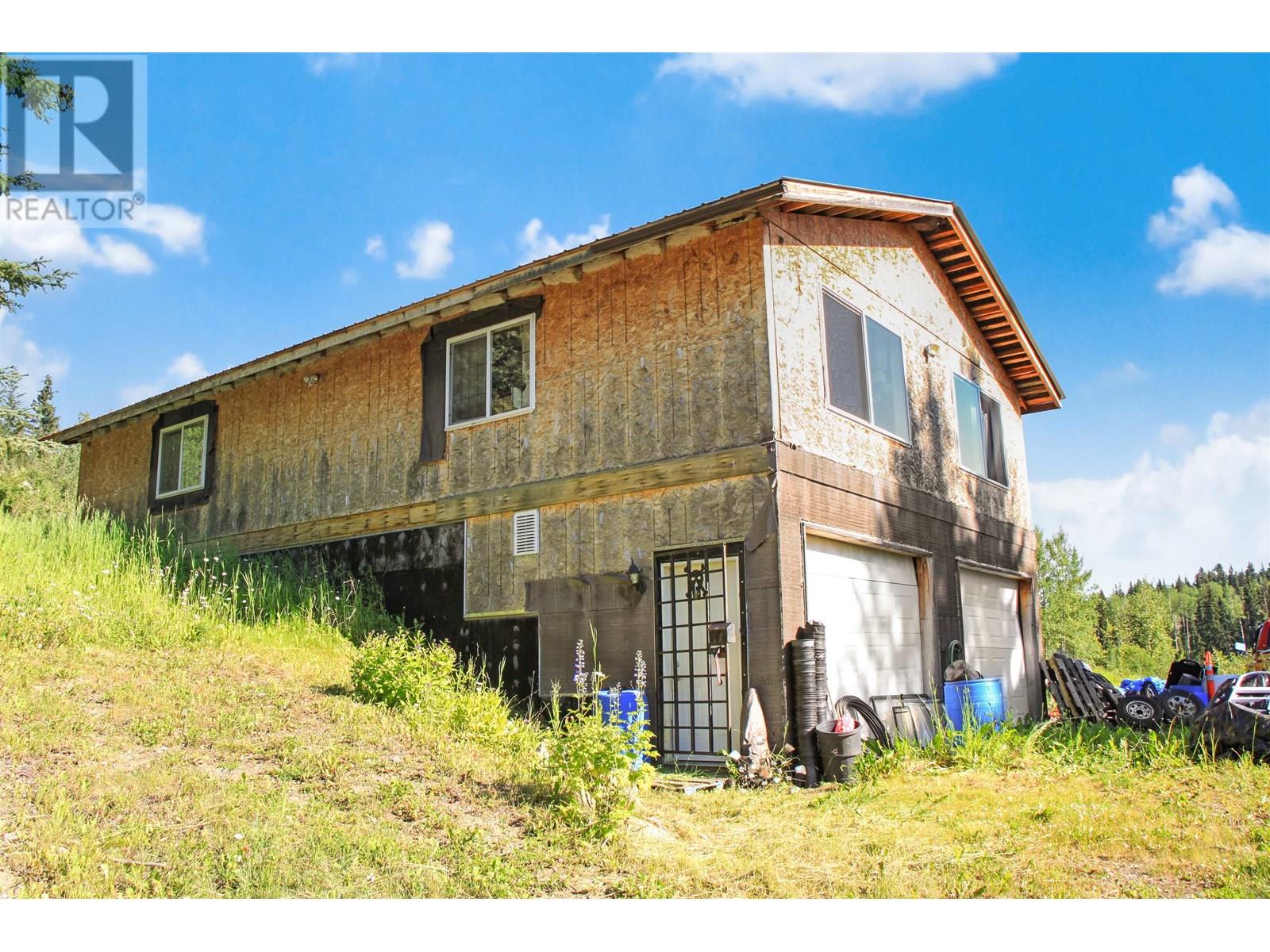 For sale: 8245 BRIDGE LAKE NORTH ROAD, Bridge Lake, British Columbia ...
