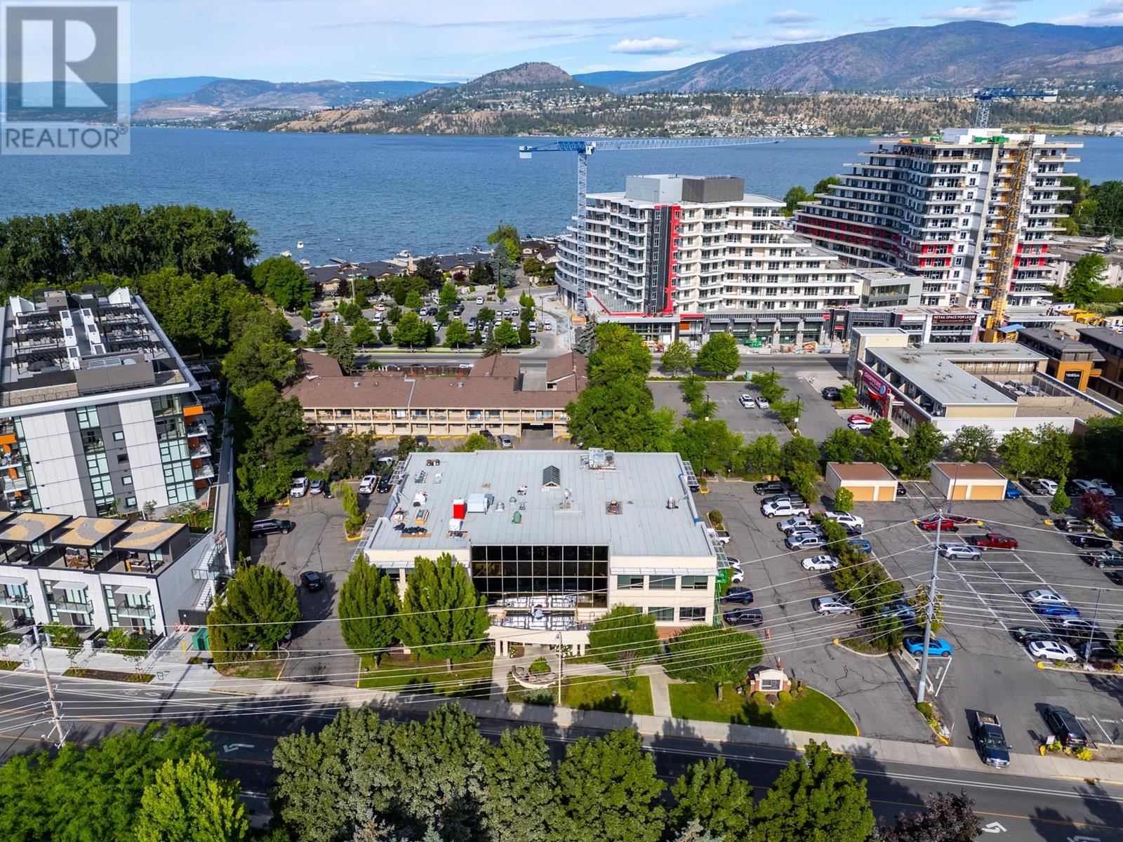 For sale: 3330 Richter Street Unit# 107, Kelowna, British Columbia ...