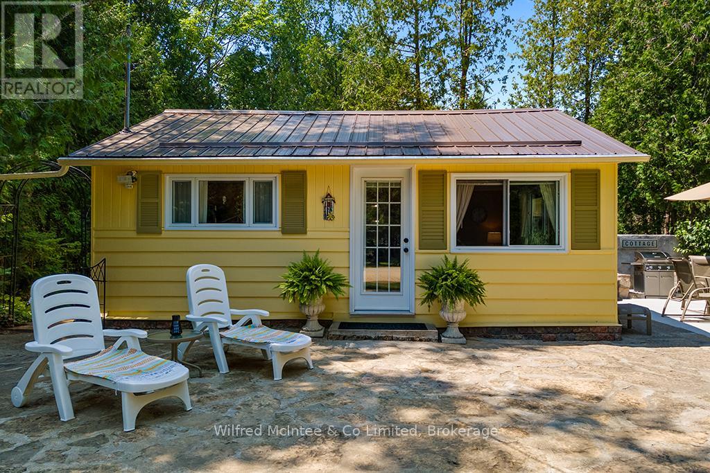 For sale: 32 3RD AVENUE S, Native Leased Lands, Ontario N0H2G0 ...