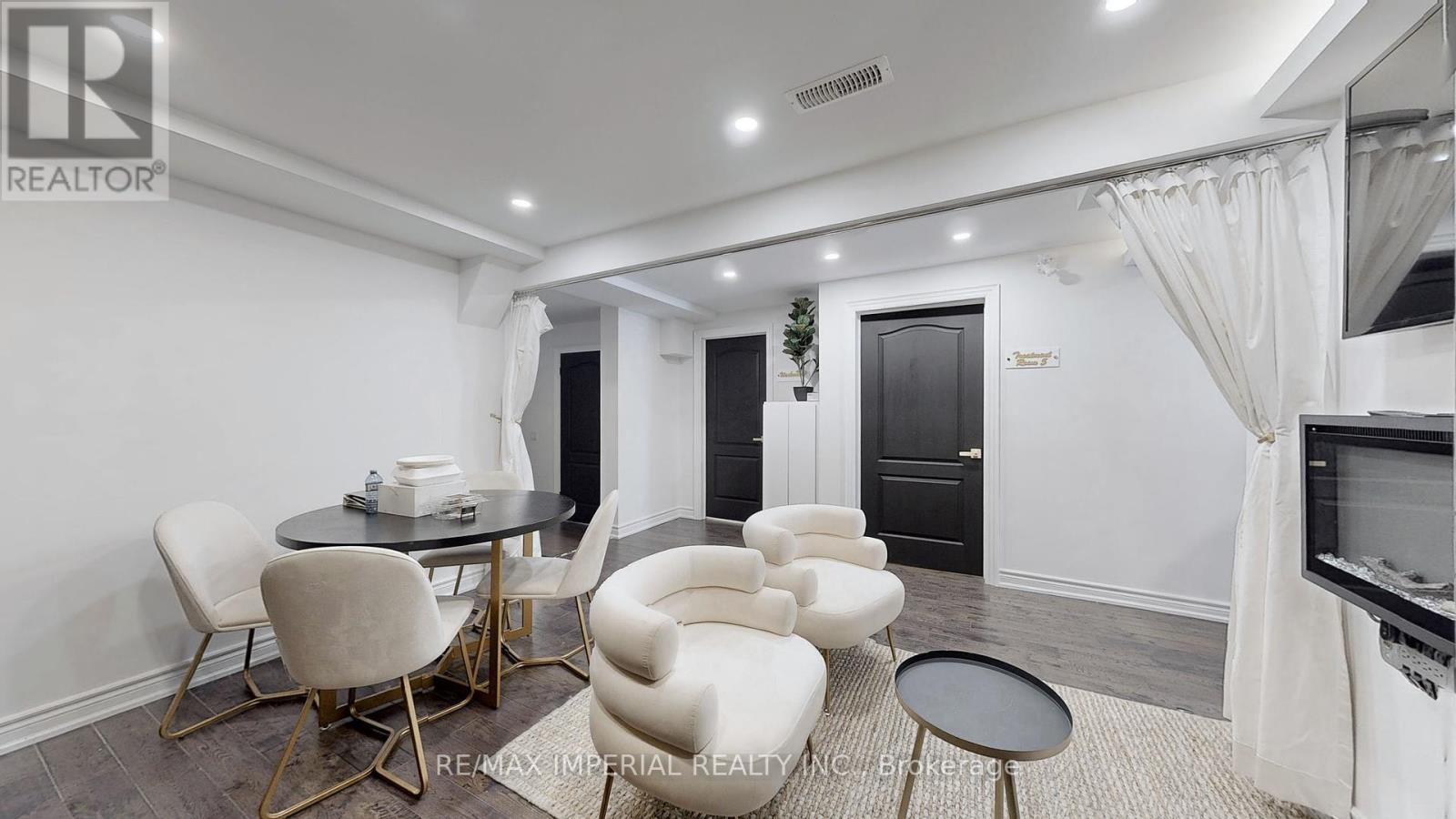 For sale: 156 MAIN ST UNIONVILLE, Markham (Unionville), Ontario L3R2G9 - N12301544 | REALTOR.ca