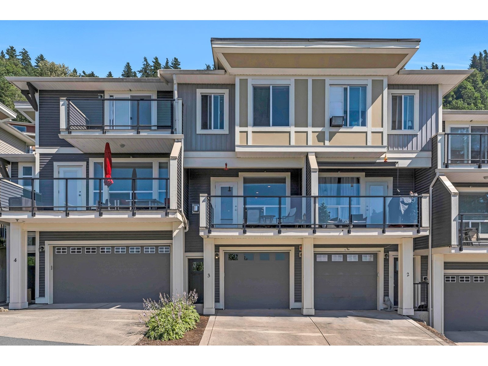 For sale: 3 6026 LINDEMAN STREET, Promontory, Chilliwack, British ...