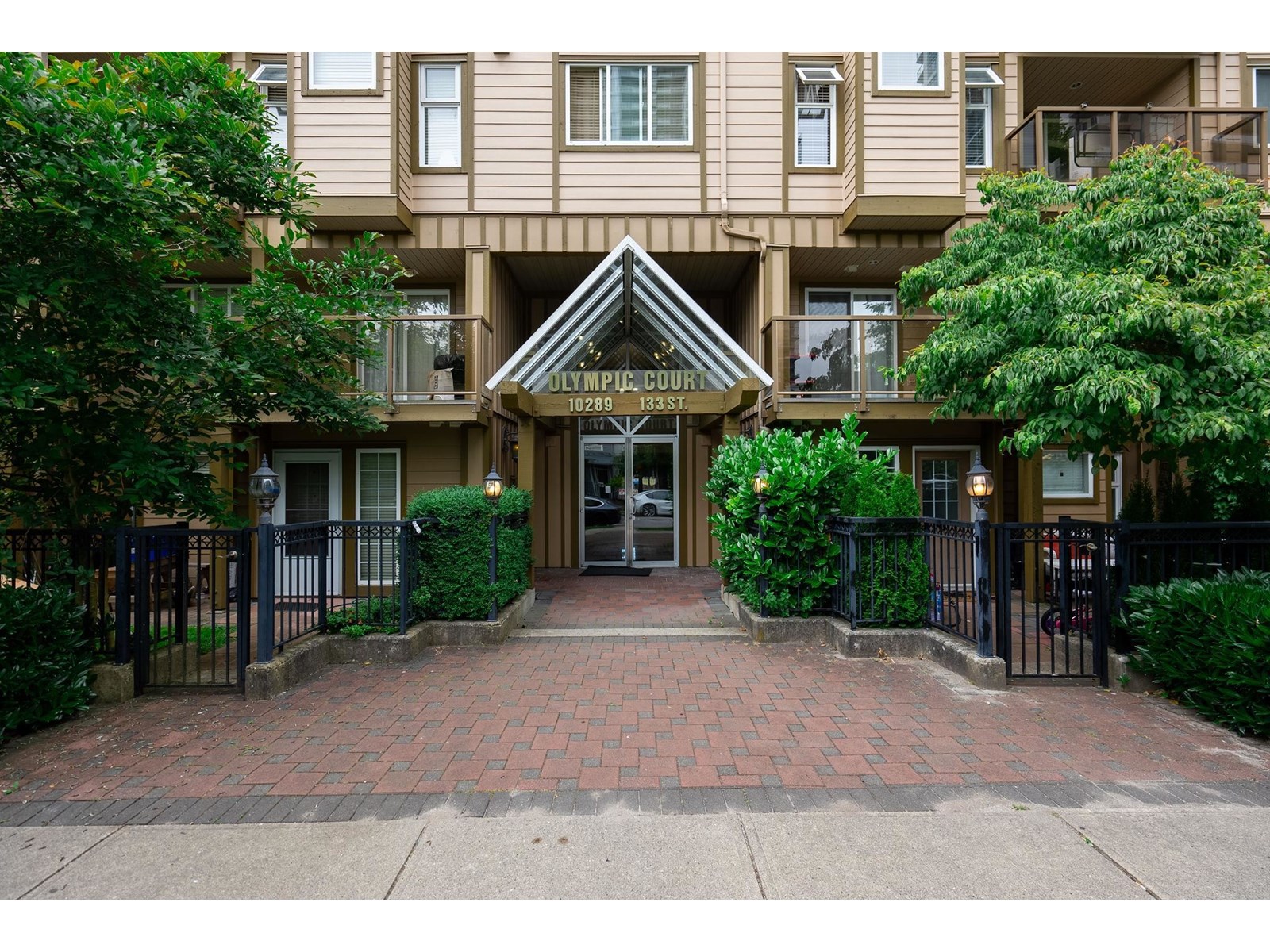 For sale: 113 10289 133 STREET, Surrey, British Columbia V3T0B1 ...