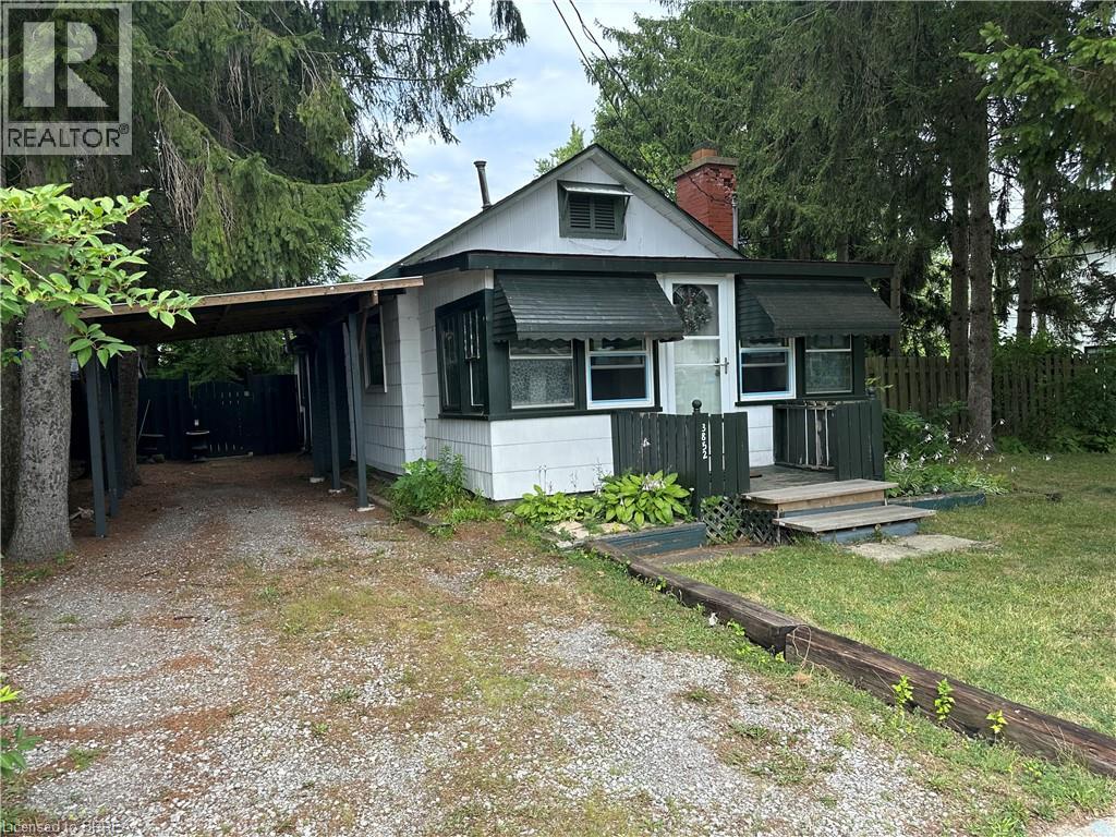 For sale: 3852 ROXBOROUGH Avenue, Crystal Beach, Ontario L0S1B0 ...