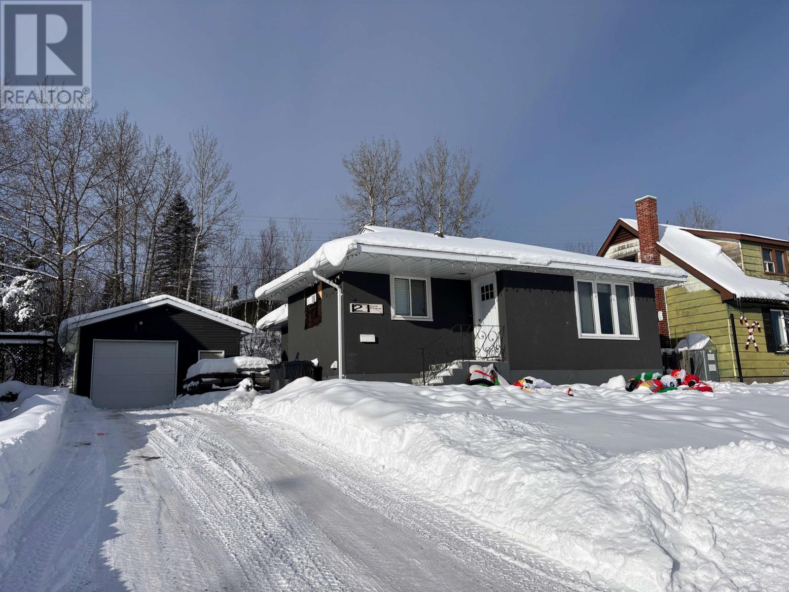 For sale: 2 Essa PL, Manitouwadge, Ontario P0T2C0 - TB252166 | REALTOR.ca