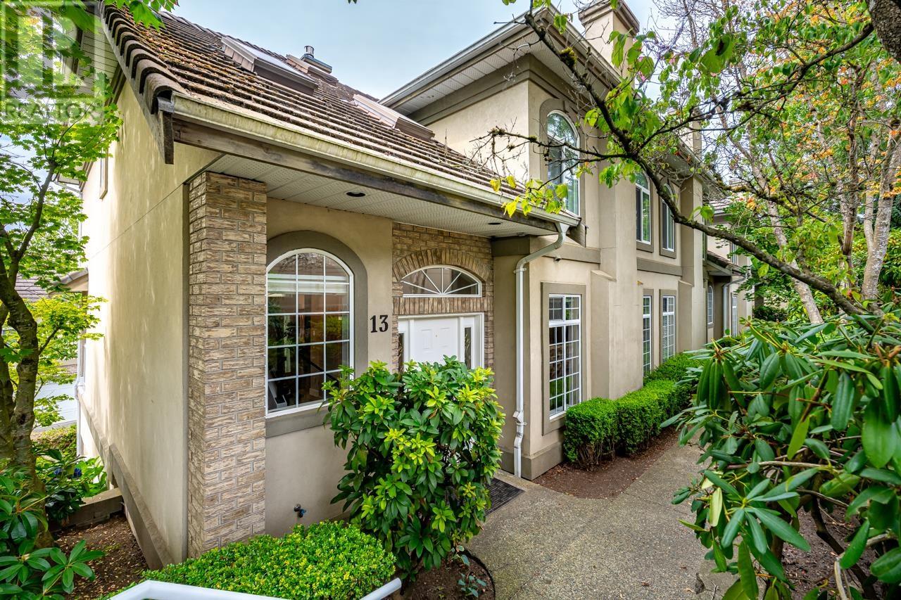 For sale: 13 915 FORT FRASER RISE, Port Coquitlam, British Columbia ...