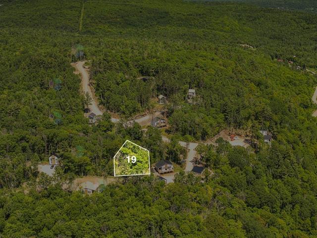 For sale: Rue du Sommet, Sainte-Béatrix, Quebec J0K1Y0 - 26066652 ...