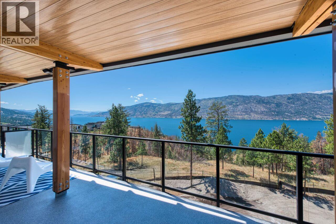 For sale: 9652 Benchland Drive Unit# 508, Lake Country, British ...