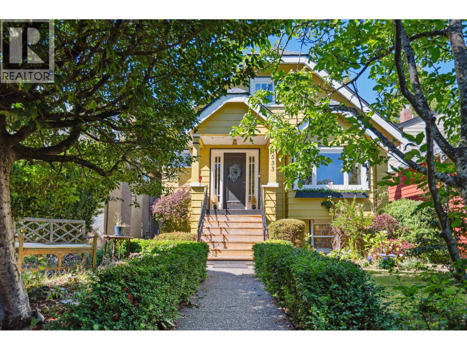 For sale: 4533 W 8TH AVENUE, Vancouver, British Columbia V6R2A4 ...