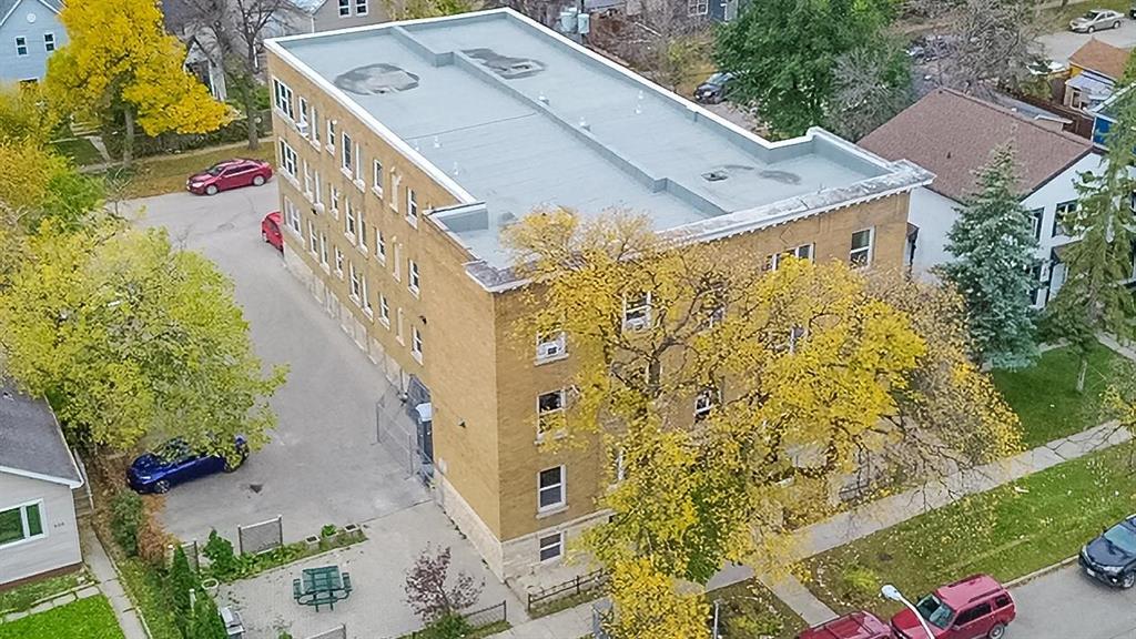 For sale: 1 854 Alverstone Street, Winnipeg, Manitoba R3E2H2 - 202518459 | REALTOR.ca