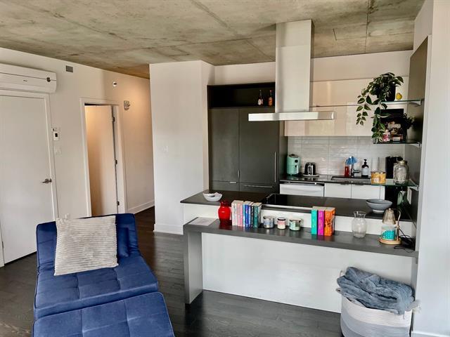 For rent: 195 Rue Peel, #402, Montréal (Le Sud-Ouest), Quebec H3C0T1 ...