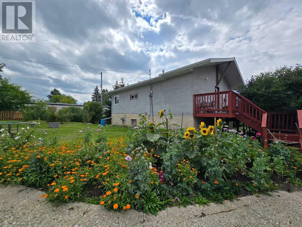 For sale: 109 Main Street,, 57115 Range Road 80, Rochfort Bridge ...