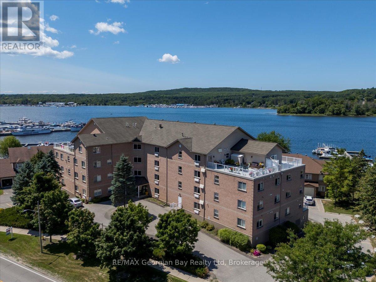 For sale: 201 - 4 BECK BOULEVARD, Penetanguishene, Ontario L9M2H3 ...