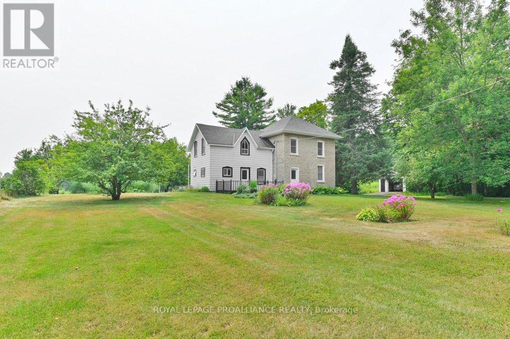 For sale: 39 PALMATEER ROAD, Tweed (Tweed (Village)), Ontario K0K3J0 ...