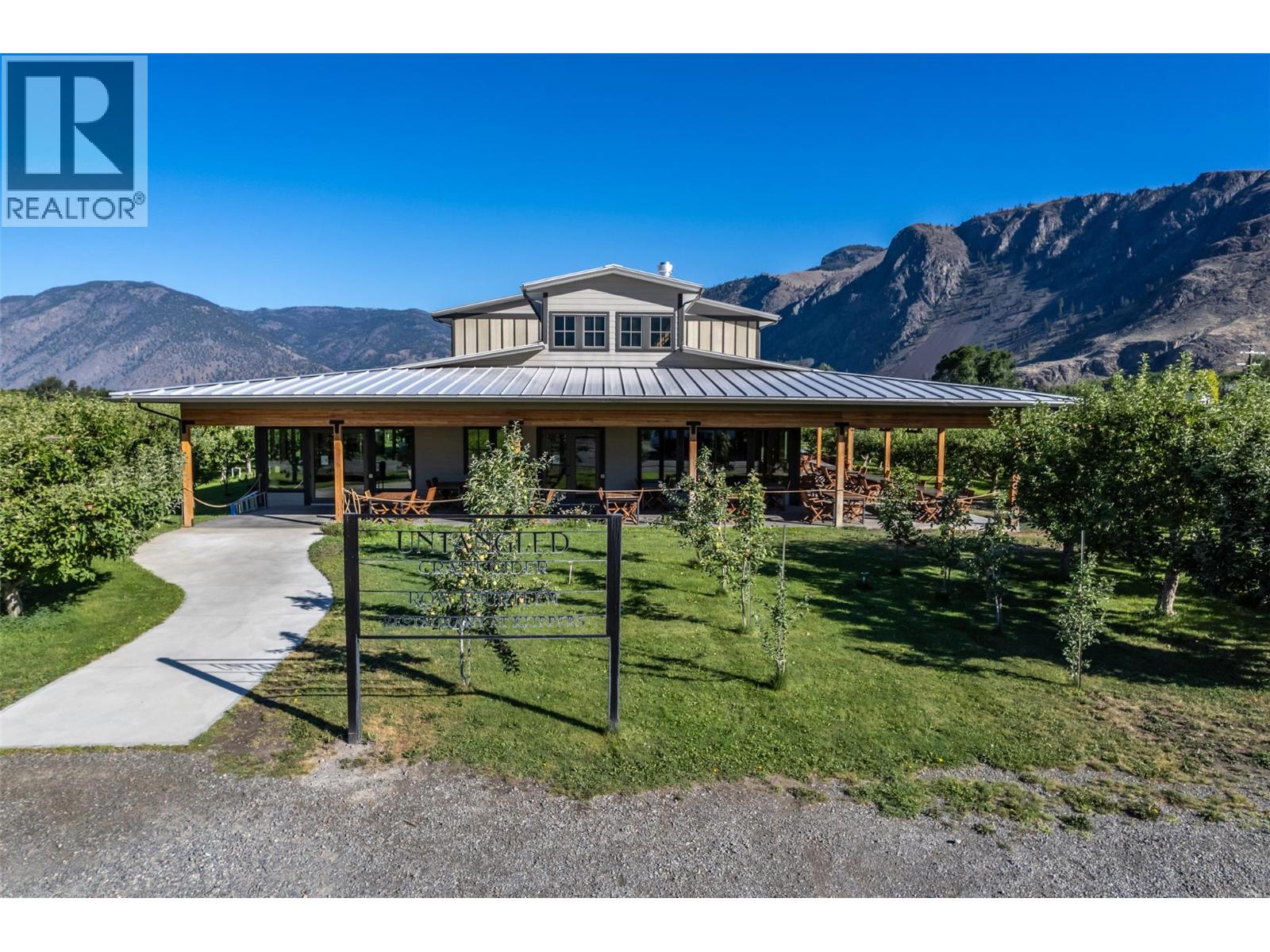 For sale: 725 Mackenzie Road, Cawston, British Columbia V2A1C2 ...