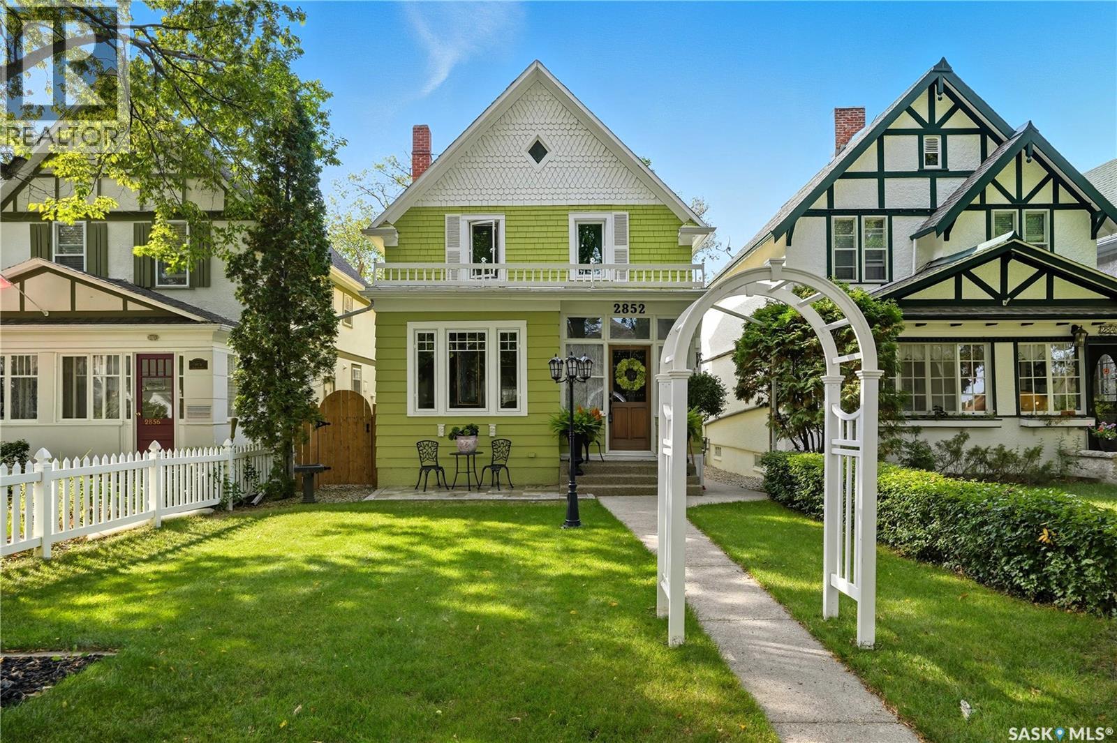 For sale: 2852 Rae STREET, Regina, Saskatchewan S4S1R3 - SK013777 ...