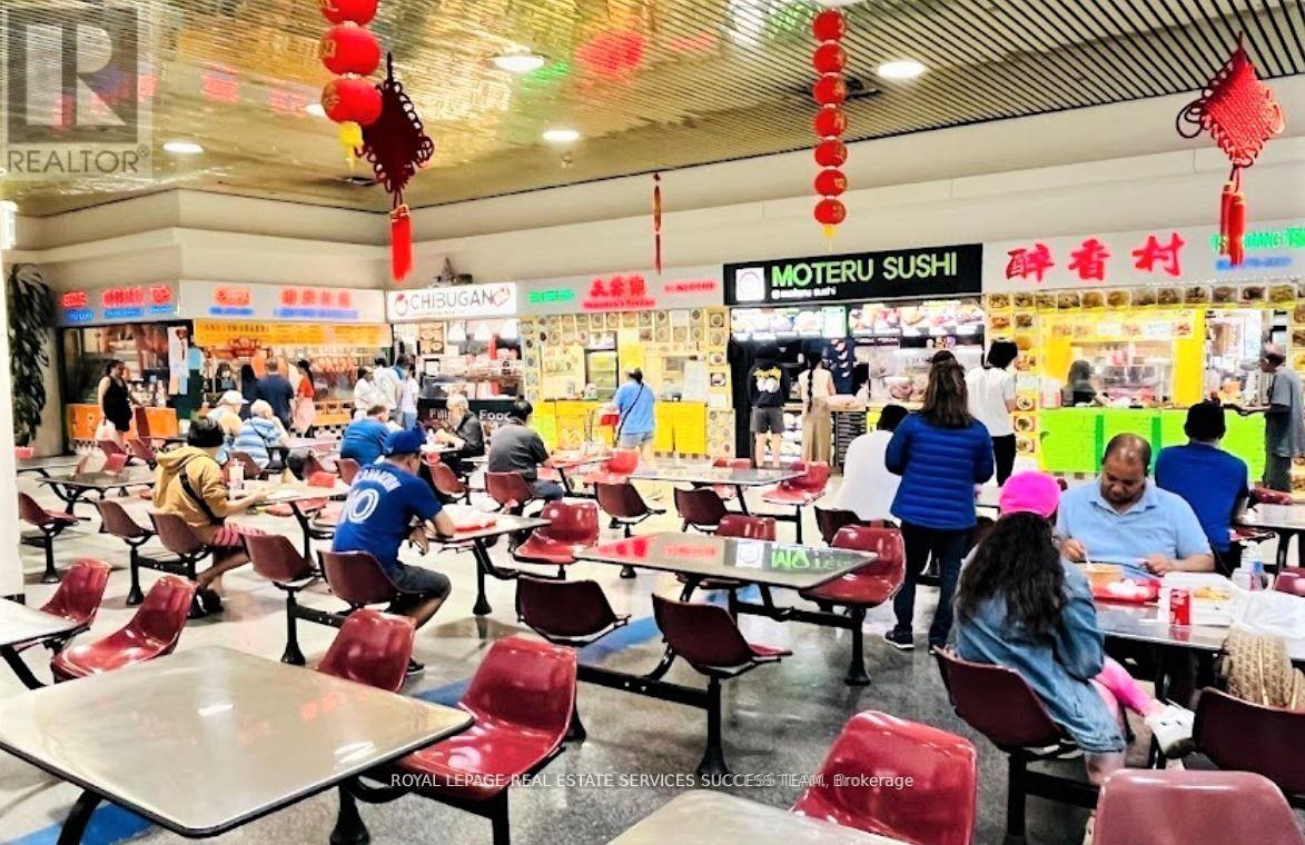 For sale: F4 - 888 DUNDAS STREET E, Mississauga (Dixie), Ontario L4Y4G6 ...