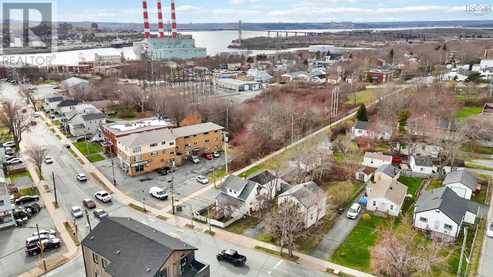 For sale: 33 Albro Lake Road, Dartmouth, Nova Scotia B3A3X9 - 202509365 ...