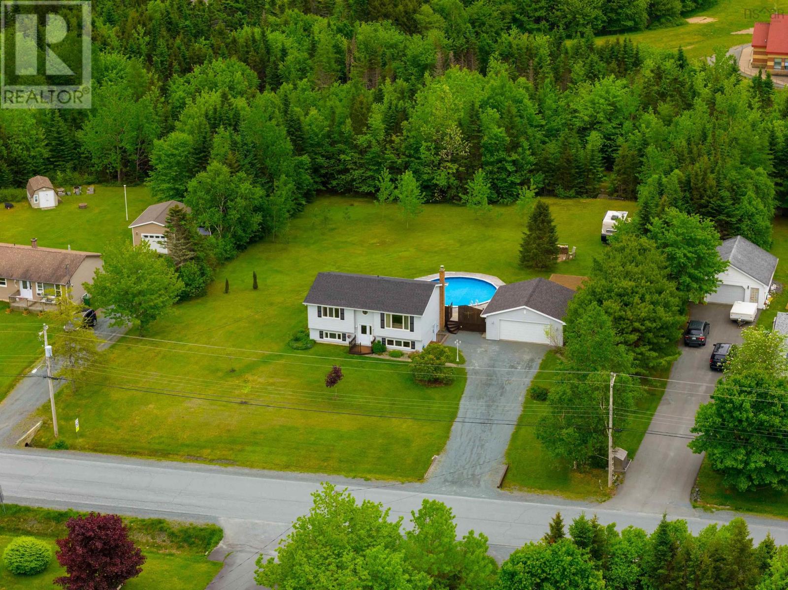 32 O'Connell Drive, Porters Lake, Nova Scotia B3E1E8 | REALTOR.ca