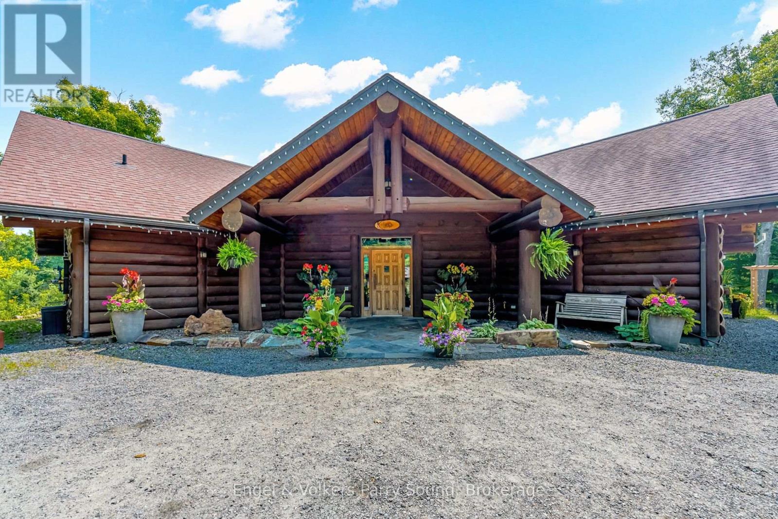 For sale: 9 LITTLE BEAVER BOULEVARD, Seguin, Ontario P2A0B2 - X12340177 ...