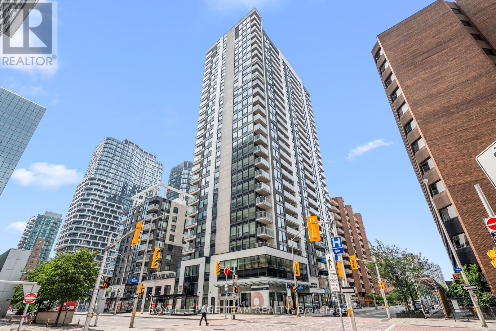For sale: 2705 - 340 QUEEN STREET, Ottawa, Ontario K1R0G1 - X12340754 ...