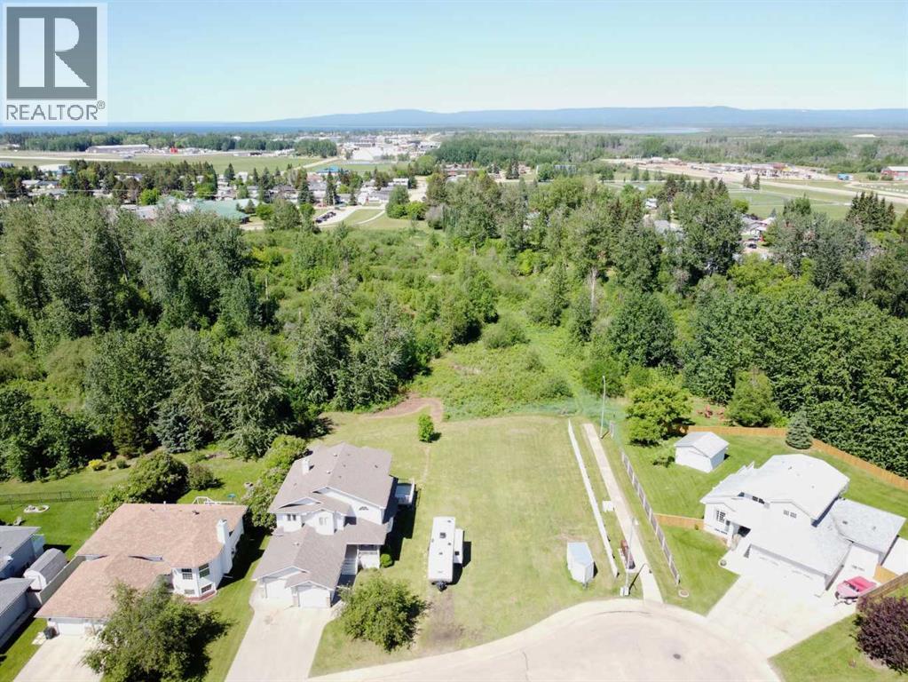 For sale: 21 Springwood Drive NE, Slave Lake, Alberta T0G2A2 - A2248227 ...
