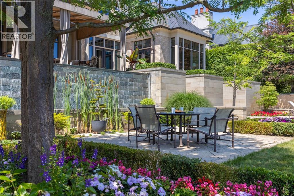 For sale: 2054 LAKESHORE Road E, Oakville, Ontario L6J1M3 - 40756821 ...
