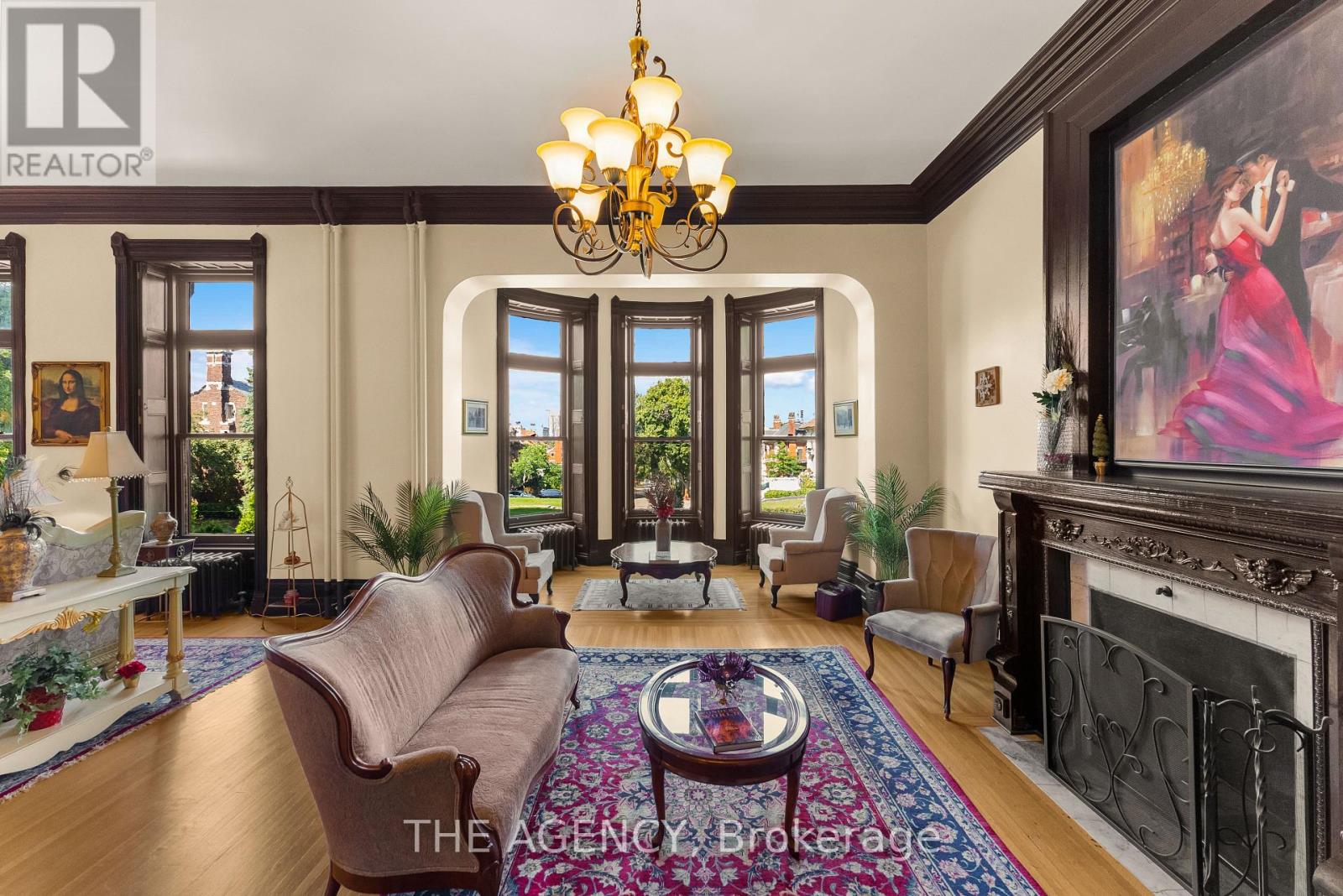 For sale: 26 RAVENSCLIFFE AVENUE, Hamilton (Durand), Ontario L8P3M4 ...