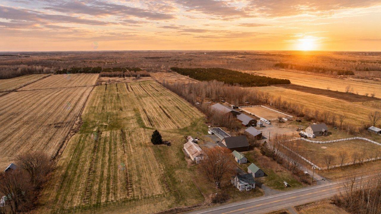 For sale: 530 Route 261, Saint-Sylvère, Quebec G0Z1H0 - 28711800 ...