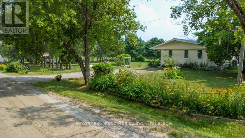 For sale: 33 LITTLE BRULE ROAD, Markstay-Warren, Ontario P0M2W0 ...