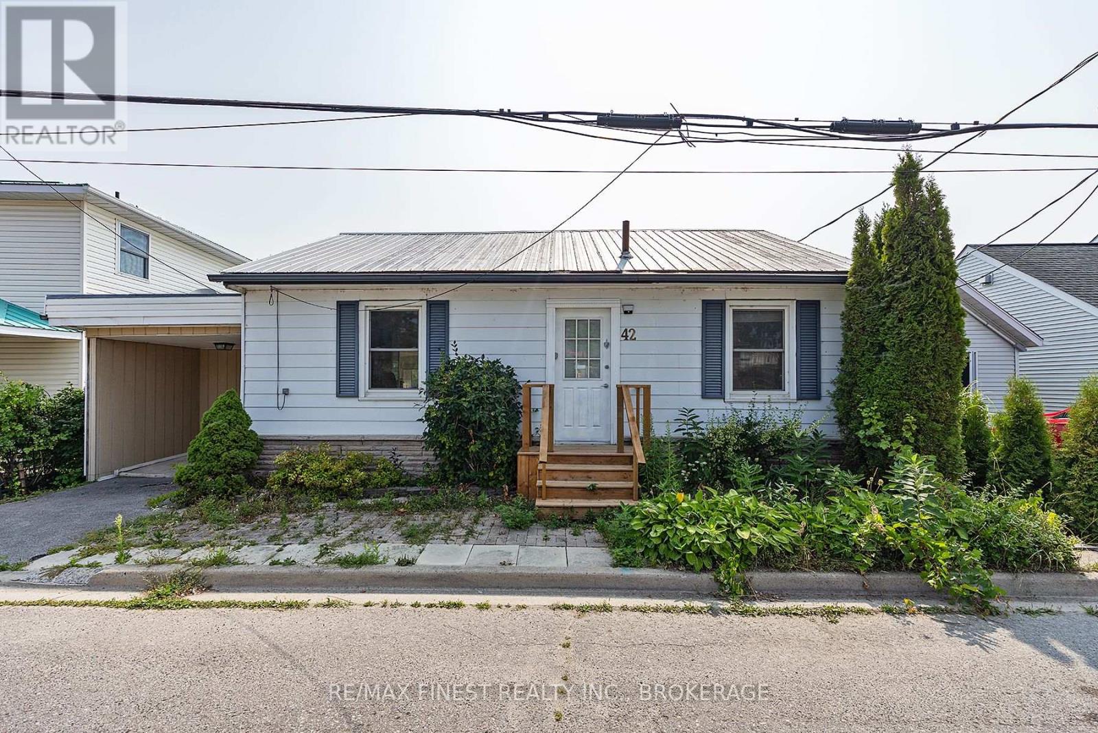 For sale: 42A HILL STREET, Prince Edward County (Picton), Ontario K0K2T0 - X12342871 | REALTOR.ca