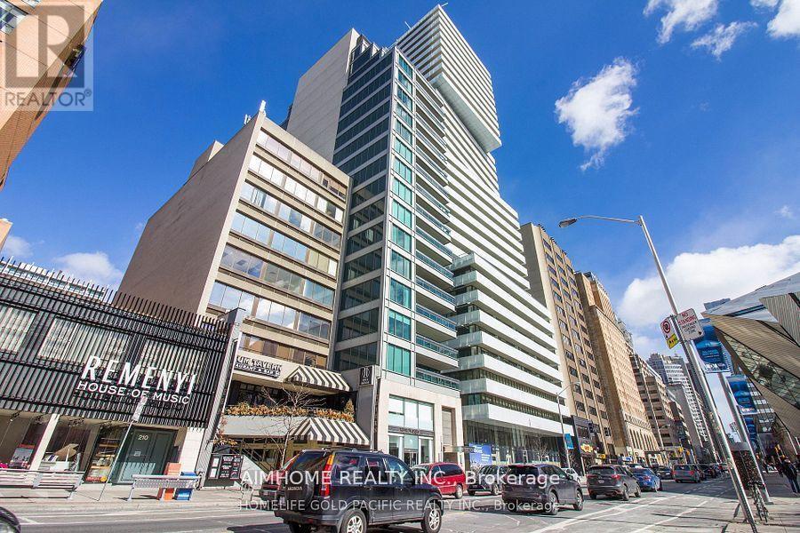 For sale: 1405 - 200 BLOOR STREET W, Toronto (Annex), Ontario M5S0B1 - C12343634 | REALTOR.ca
