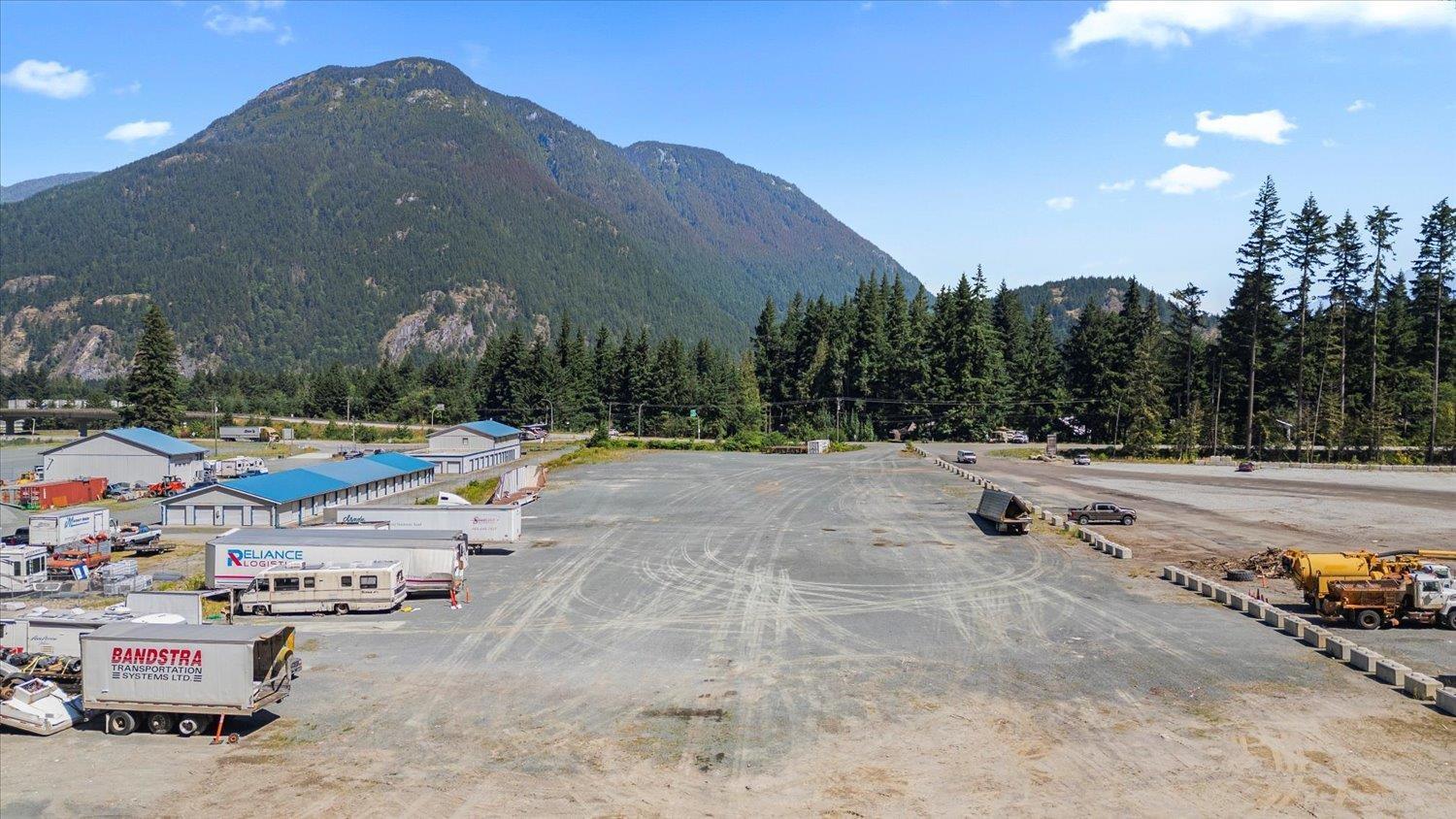For sale: 63430 FLOOD HOPE ROAD, Hope, Hope, British Columbia V0X1L2 ...