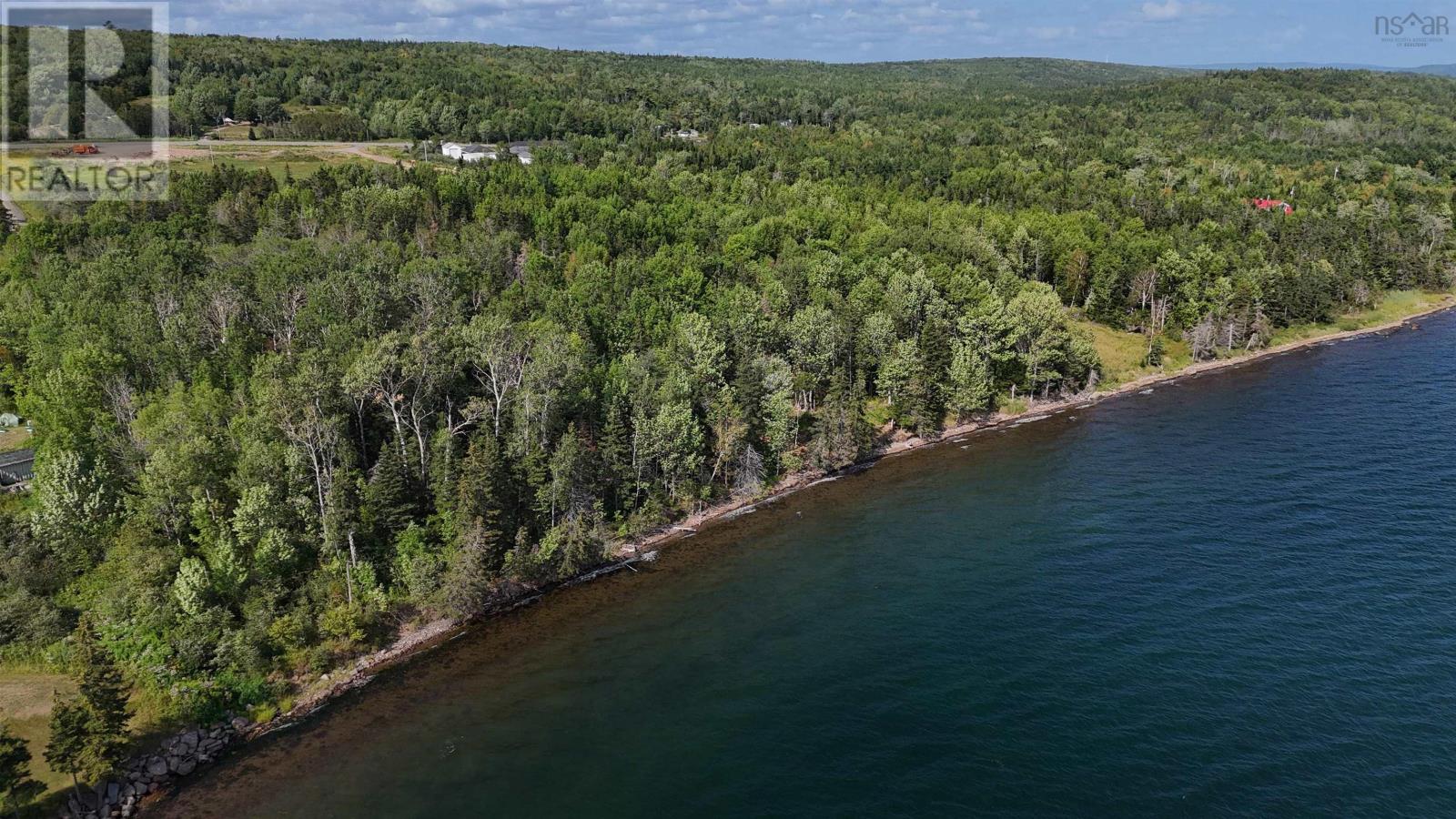 For sale: 23-1 105 Highway, Baddeck Inlet, Nova Scotia B0E1B0 ...