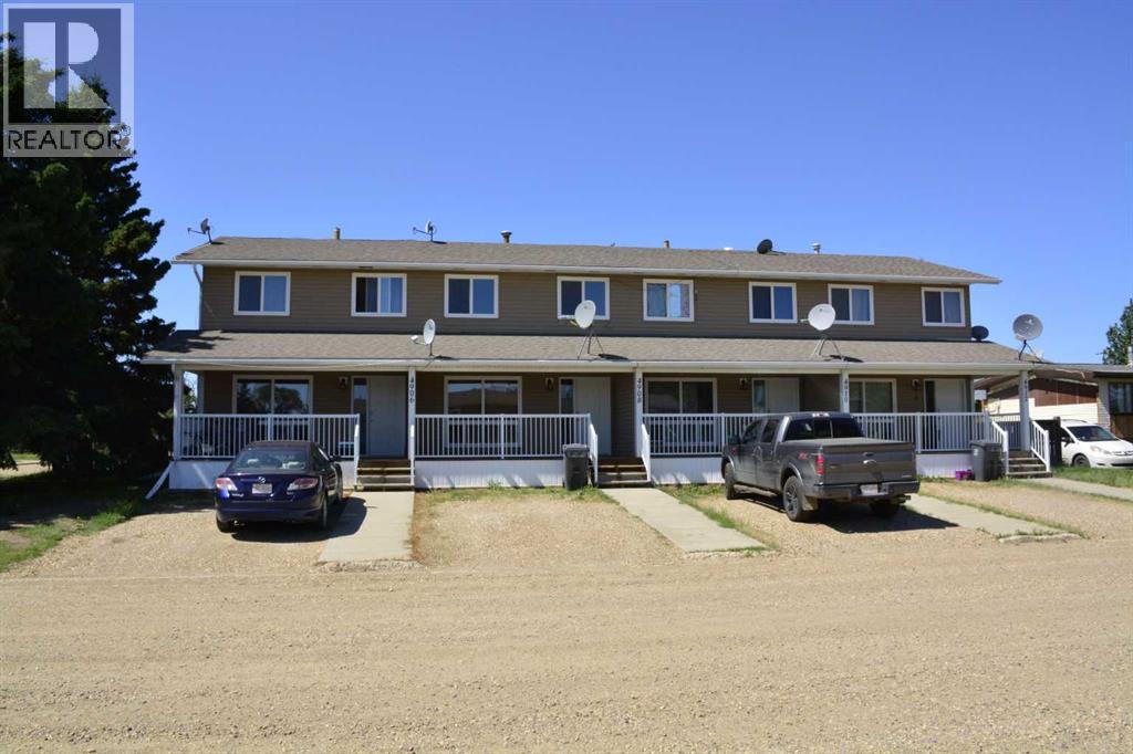 For sale: 4906-4914 49 Street, Berwyn, Alberta T0H0E0 - A2236427 ...