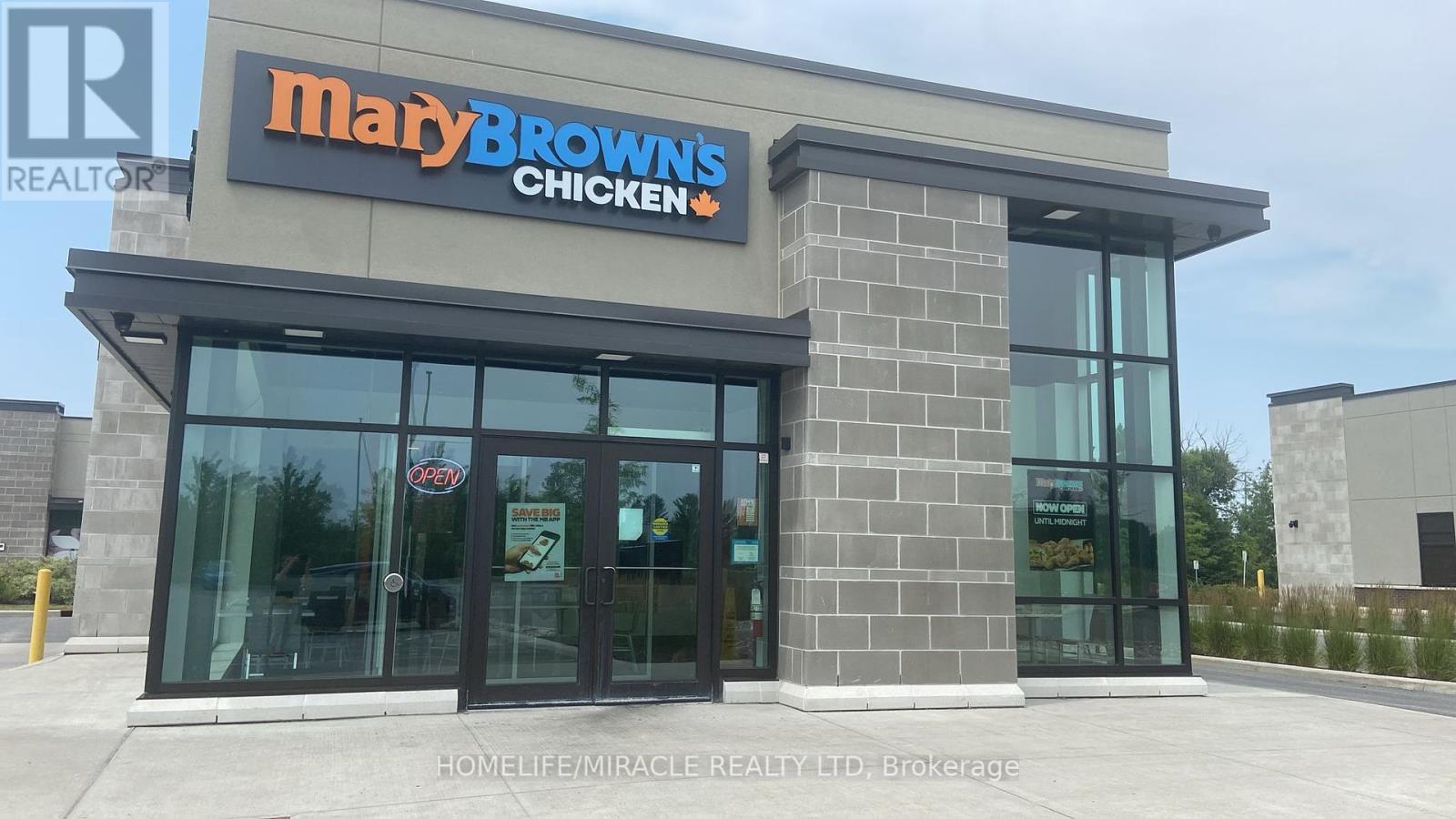 For sale: 28 IBER ROAD E, Ottawa, Ontario K2S2R1 - X12348030 | REALTOR.ca