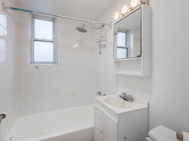 For rent: 229 Av. Kensington, #25, Westmount, Quebec H3Z2G3 - 16010469 | REALTOR.ca