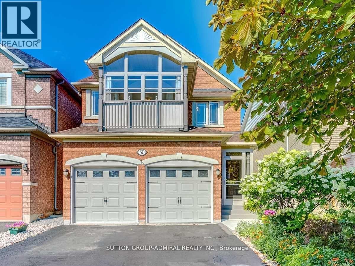 For rent: MAIN & 2ND - 30 LACONA CRESCENT, Richmond Hill (Oak Ridges ...