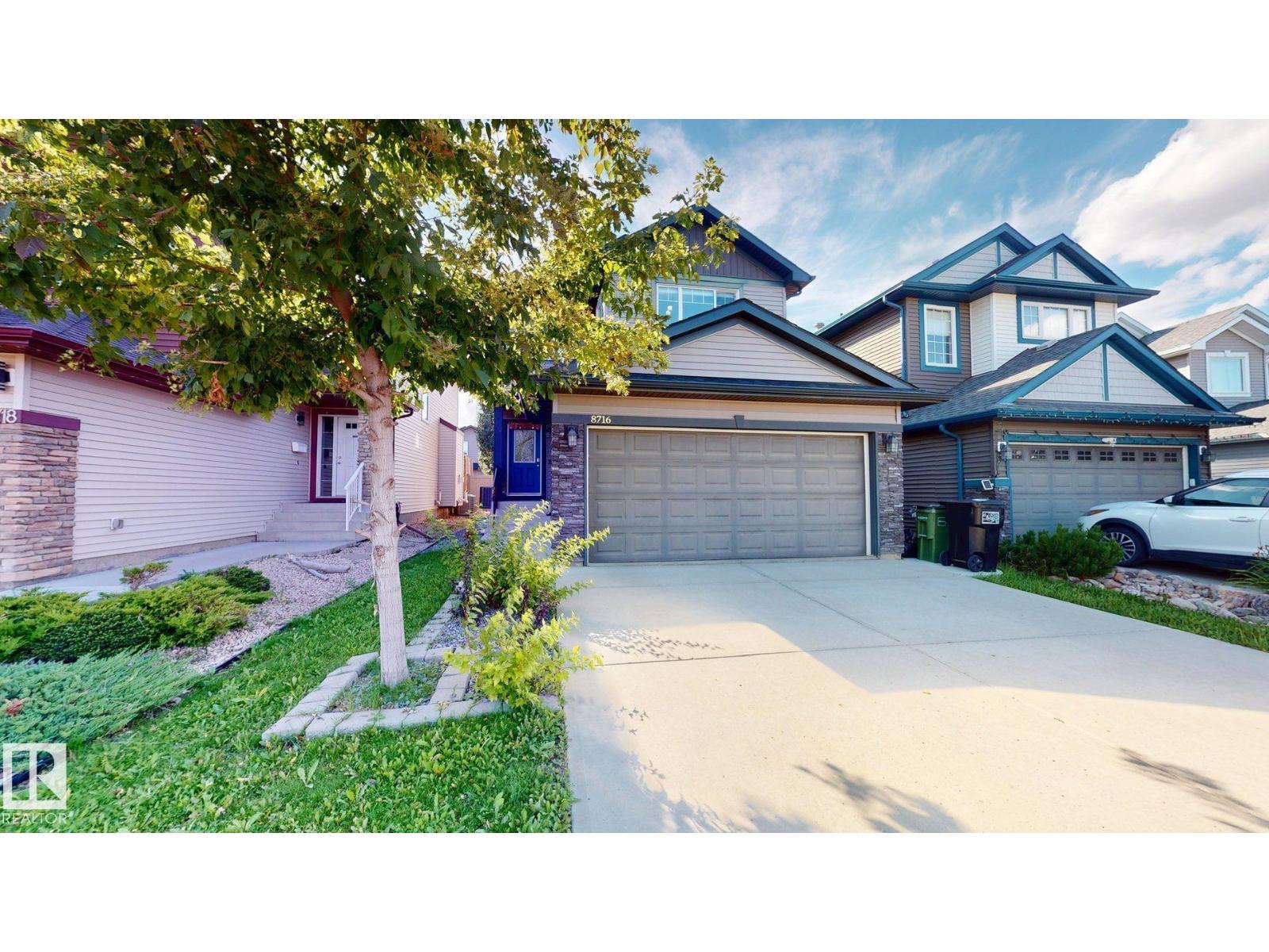 For sale: 8716 CARSON WY SW, Edmonton, Alberta T6W3K8 - E4453160 ...