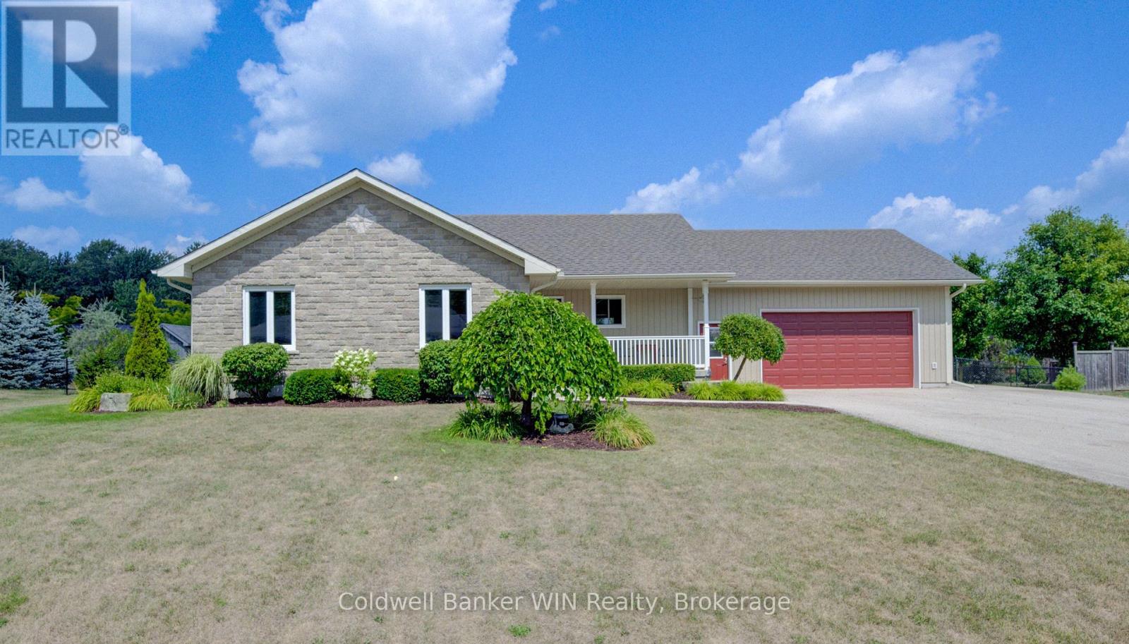 For sale: 22 REGENCY DRIVE, Minto, Ontario N0G1M0 - X12351764 | REALTOR.ca