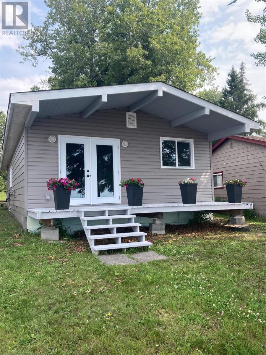 For sale: 456 East Floral Beach RD, Shuniah, Ontario P7A0H1 - TB252218 ...