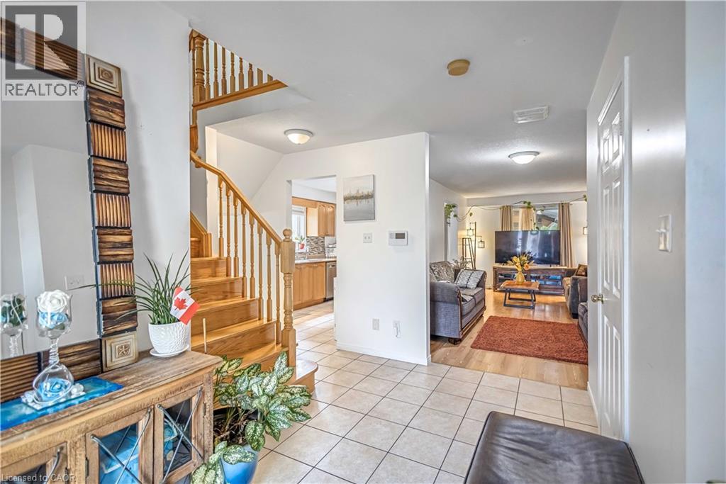 For sale: 16 JESSICA Street, Hamilton, Ontario L8W4A3 - 40761419 ...