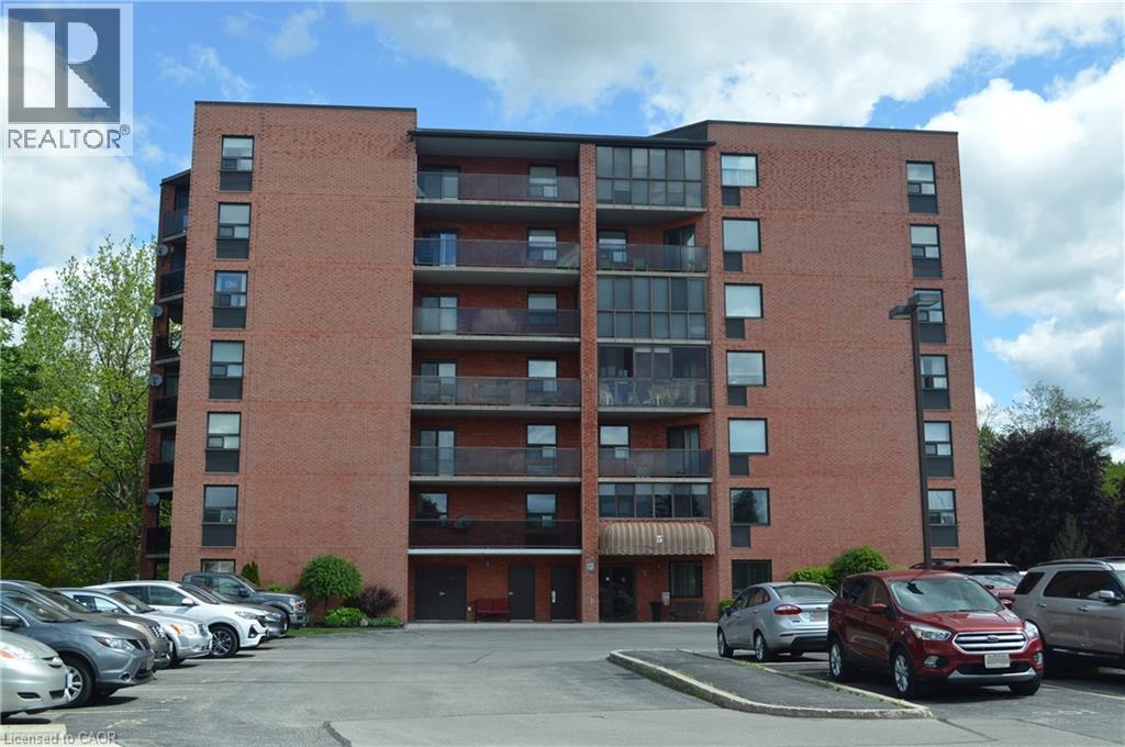 For sale: 5 MILL POND Court Unit# 705, Simcoe, Ontario N3Y5J6 ...