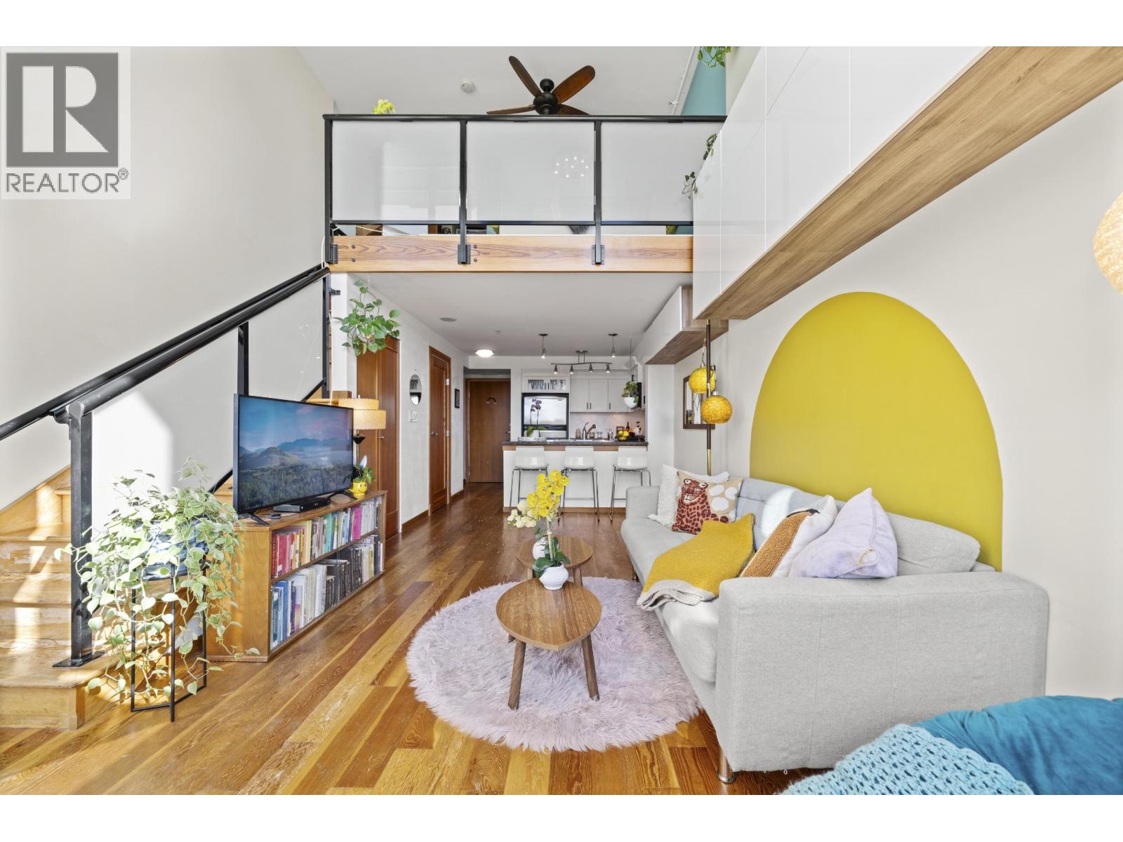 For sale: 508 10 RENAISSANCE SQUARE, New Westminster, British Columbia ...