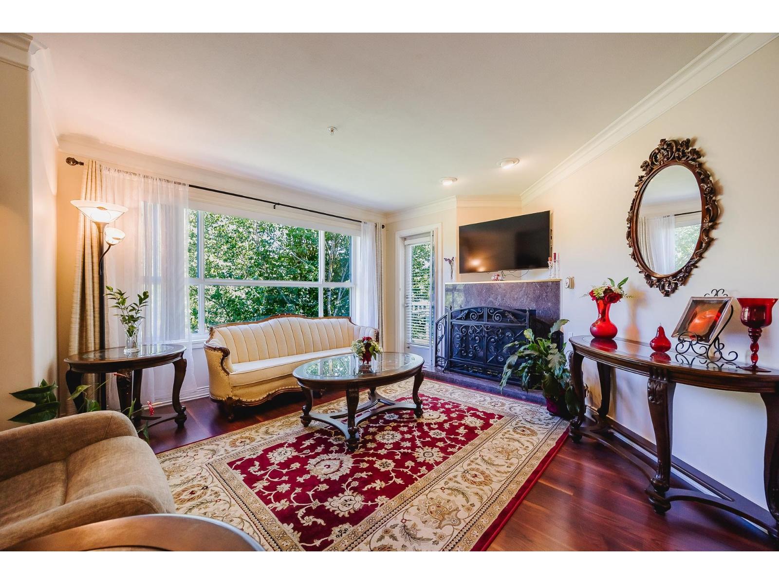 For sale: 407 8115 121A STREET, Surrey, British Columbia V3W1J2 ...