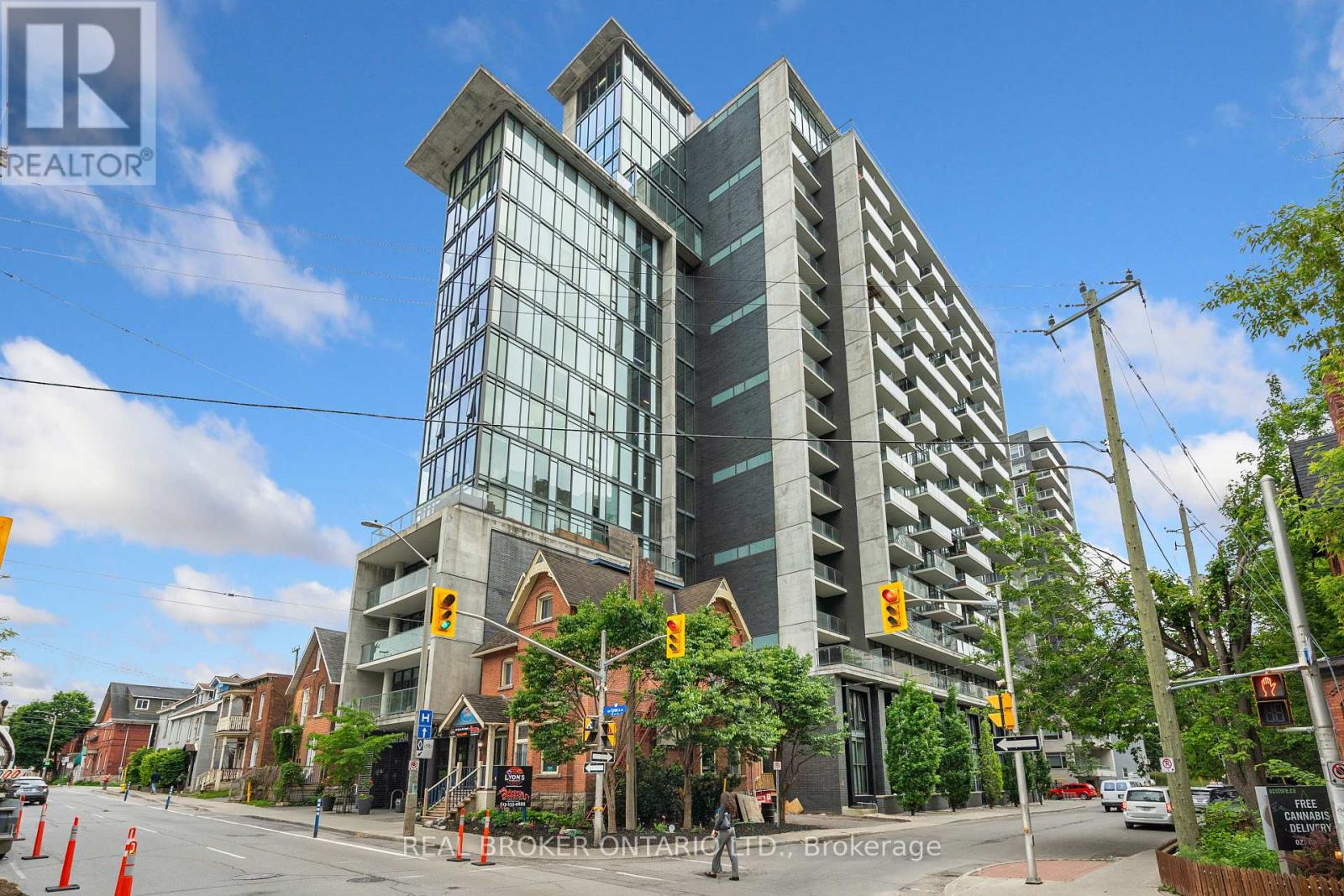 For sale: 1208 - 224 LYON STREET N, Ottawa, Ontario K1R0C1 - X12354099 | REALTOR.ca