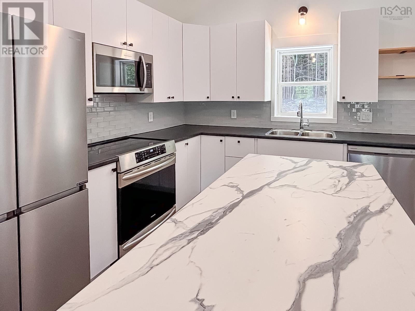 For sale: 37 Raspberry Court, Italy Cross, Nova Scotia B4V0S5 ...