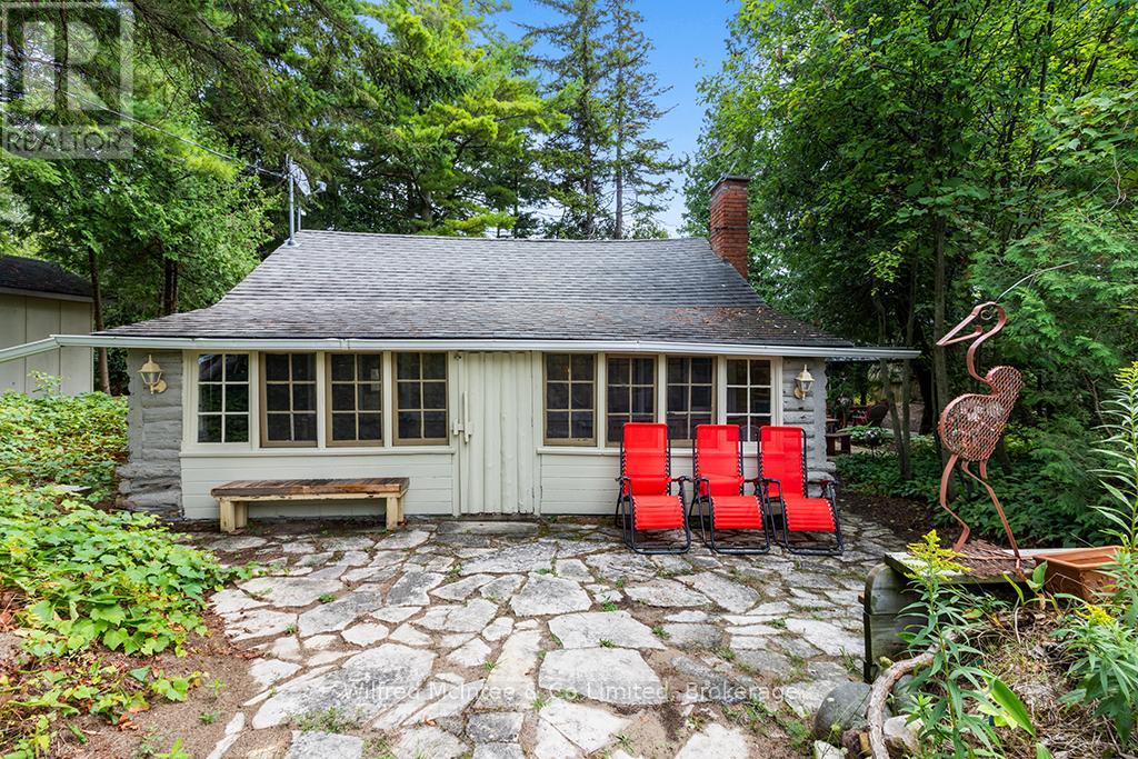 For sale: 7 6TH AVENUE S, Native Leased Lands, Ontario N0H2G0 ...