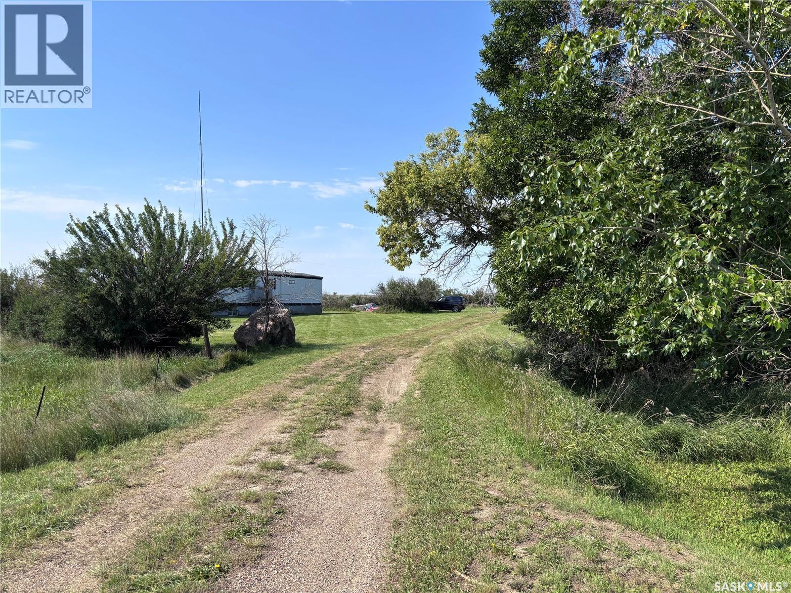 Empey Acreage, Aneroid, Saskatchewan S0N0C0 | REALTOR.ca