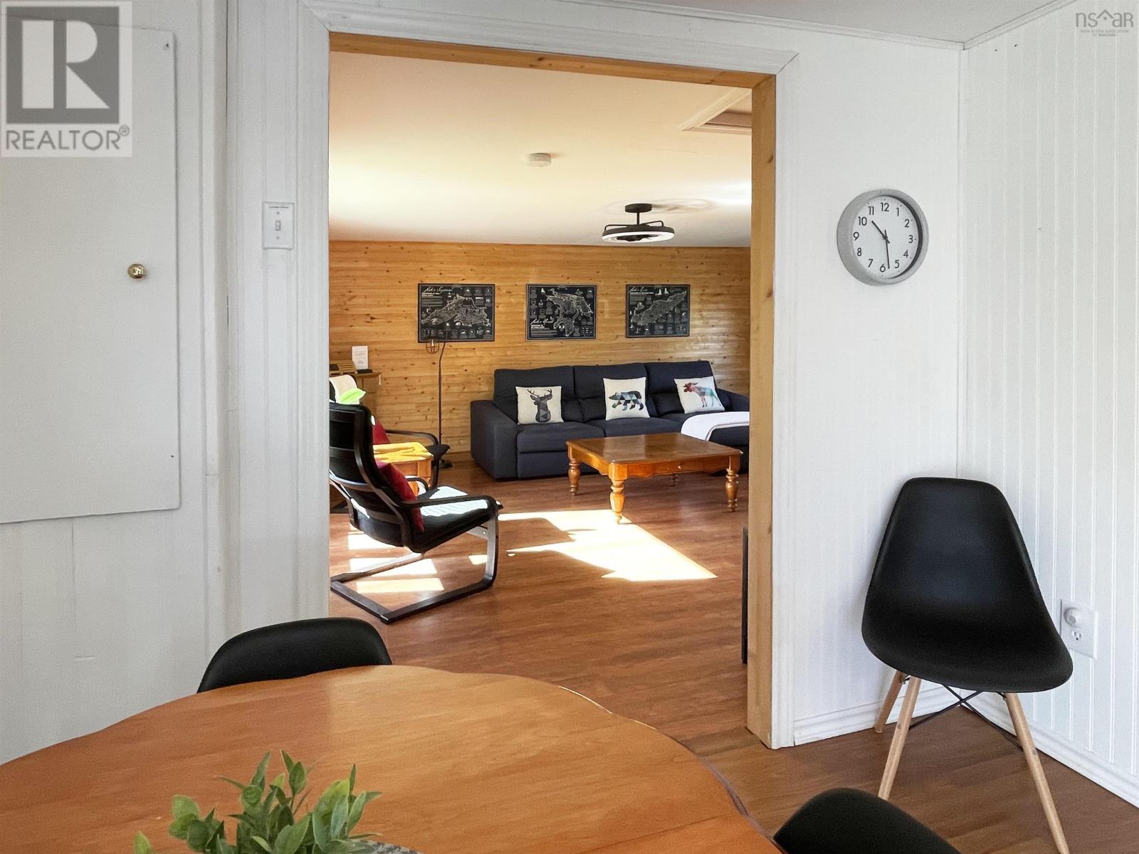 For sale: 40 Jacksons Point Road, Tidnish Bridge, Nova Scotia B4H3X9 ...